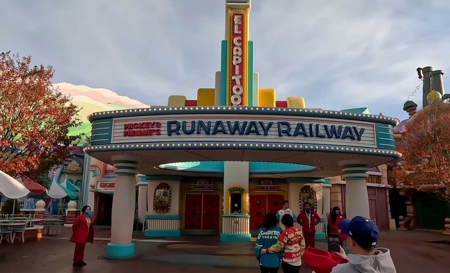 Mickey & Minnie's Runaway Railway | Disneyland News | DINUS