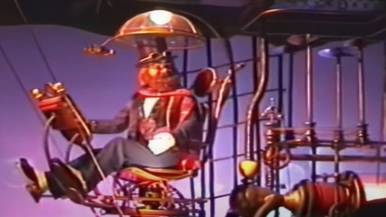 The Dreamfinder (Epcot) | The Ultimate Disney Character Guide